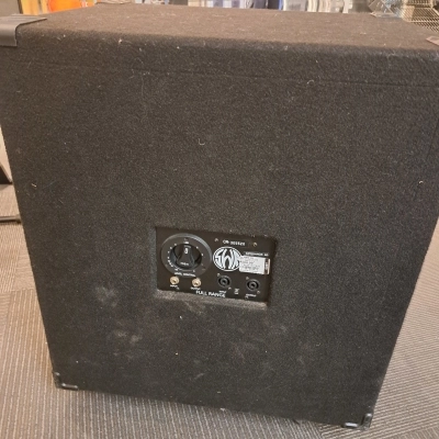 Gear Hunter | SWR GOLIATH III CAB 4X10 700W 4 OHM